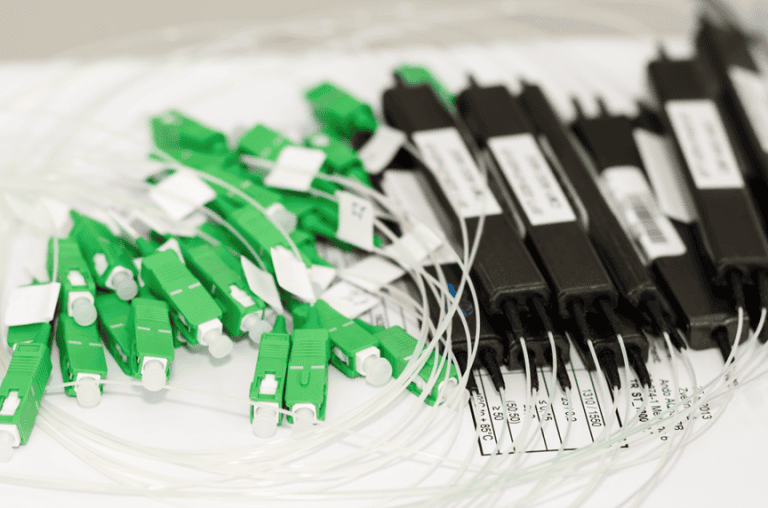 Fiber Optic Splitters – Selection Guide for FTTH Networks